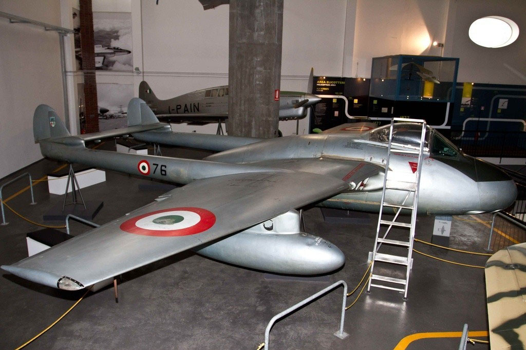 de Havilland Vampire FB.5 – AviationMuseum