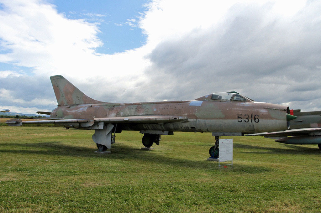 Sukhoi Su-7BM – AviationMuseum