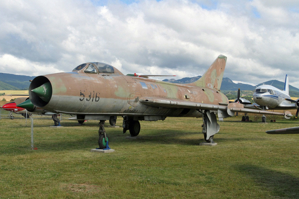 Sukhoi Su-7BM – AviationMuseum