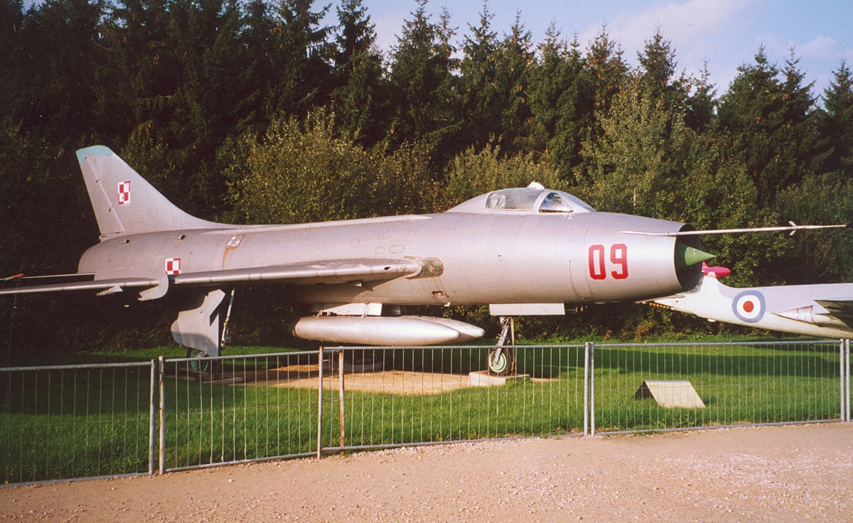 Sukhoi Su-7BM – AviationMuseum