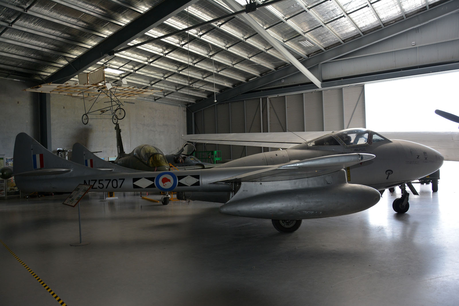 de Havilland DH.115 Vampire T.11 – AviationMuseum