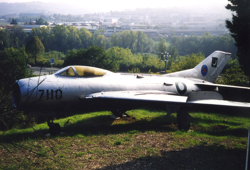 Mikoyan Gurevich MiG-19S – AviationMuseum